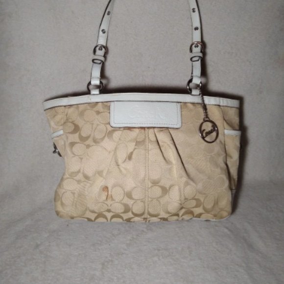Coach | Bags | Coach Womens Signature C Purse Handcrafted High Quality ...